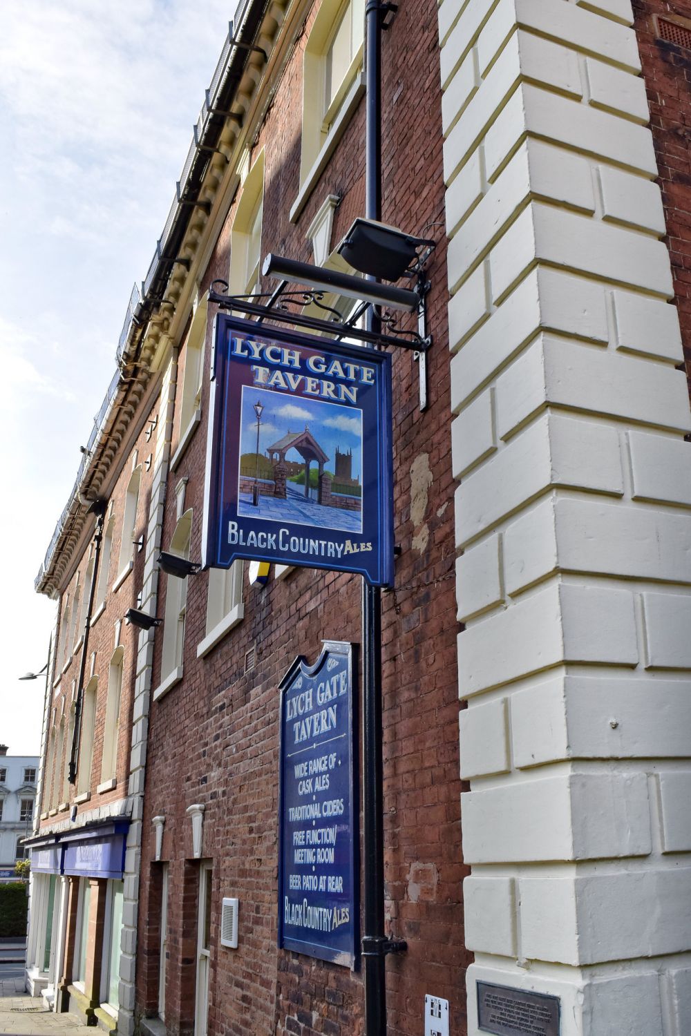 The Lych Gate Tavern | Black Country Ales